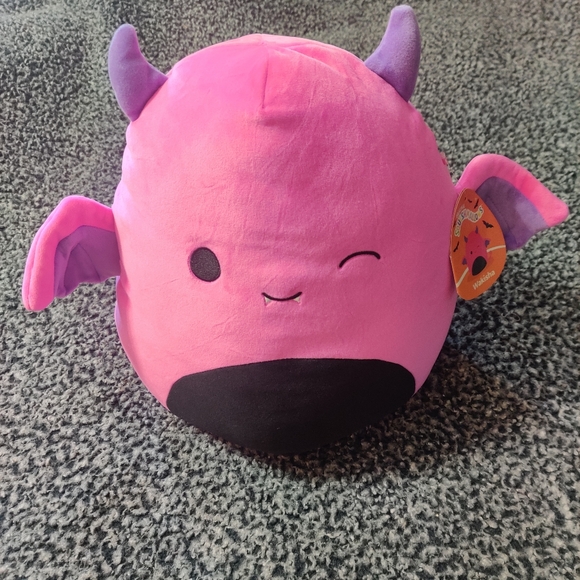 Squishmallows | Toys | Squishmallows 2 Wakisha The Halloween Pink Devil ...